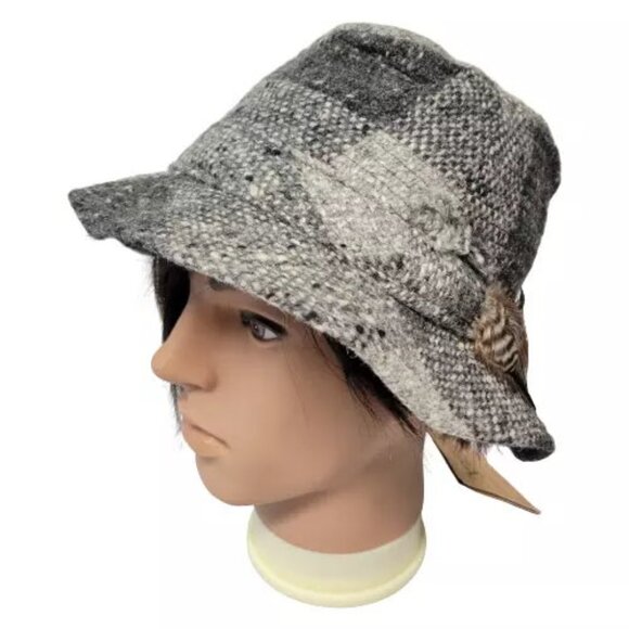 Hanna Hats | Accessories | Nwt Hanna Hats Donegal Irish Tweed Walking Bucket Hat Gray Patch ...